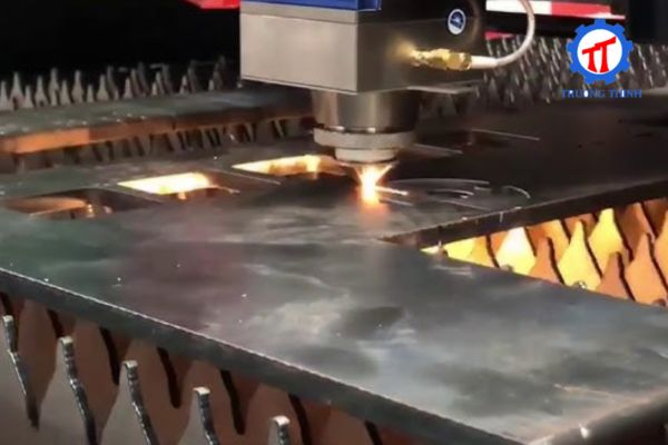 Laser Cutting Steel – Advantages Over Other Methods